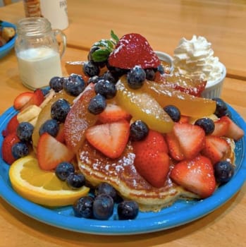 Ten Breakfast Restaurants in Hawaii Worth Waking up for - Oahu's Best ...